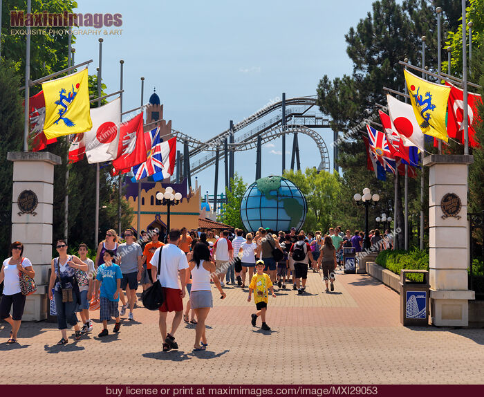 Canada's Wonderland Amusement Park. Stock Photo MXI29053