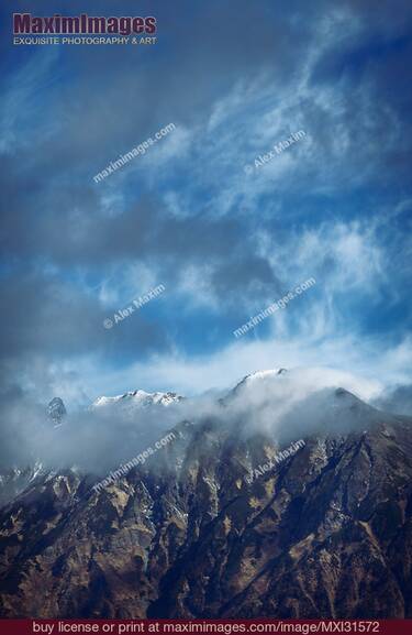 Mount Karasawa and Mt Kitahotaka peaks of Hotaka Mountain Range ...